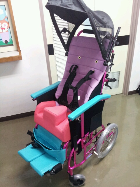 座位保持いす 車載用 KW-TRIPPER ウケてます!!: 姿勢保持にゃ毎日 座位保持いす 車載用 KW-TRIPPER ウケてます!!: 姿勢保持にゃ毎日